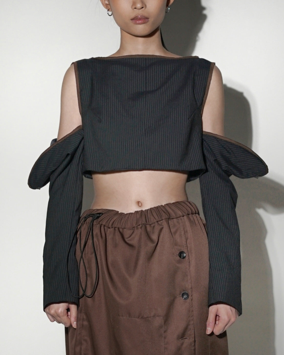 Open Up Sleeves Cropped Top [ Sustainable Line ] – BEV & CREW ...